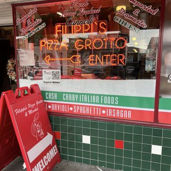 FILIPPI’S PIZZA GROTTO LITTLE ITALY - Updated August 2024 - 3385 Photos & 3773 Reviews - 1747 ...