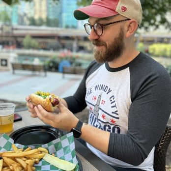 LIZZIE MCNEILL’S IRISH PUB - Updated December 2025 - 196 Photos & 338 ...