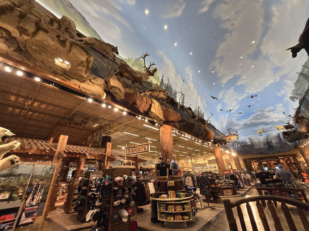BASS PRO SHOP - Updated September 2025 - 60 Photos & 44 Reviews - 3046 ...