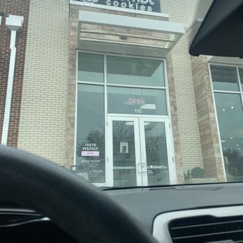 CRUMBL - HAMLIN - Updated January 2026 - 69 Photos & 36 Reviews - 16027 ...