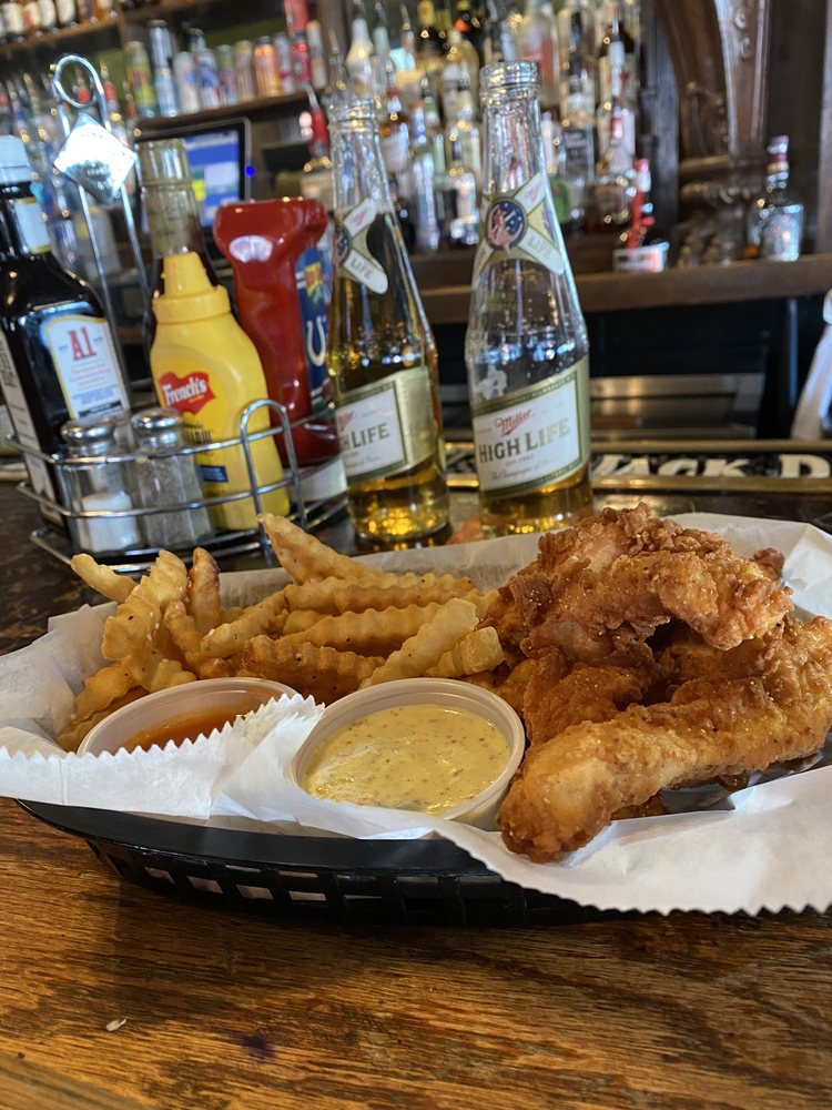 BROAD RIPPLE TAVERN - 54 Photos & 62 Reviews - 745 Broad Ripple Ave ...