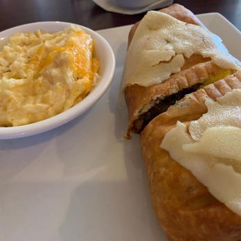 THE HEN & EGG - Updated April 2025 - 75 Photos & 100 Reviews - 204 N ...