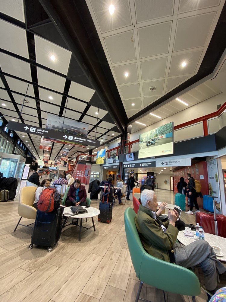 AEROPORTO DI GENOVA - Updated December 2025 - 31 Photos - Via Pionieri ...