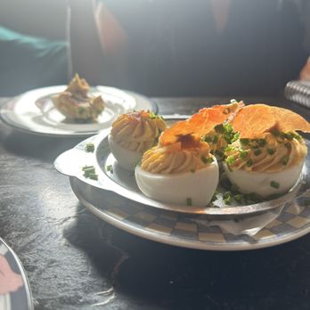 LOCAL FEED - Updated January 2026 - 606 Photos & 465 Reviews - 214 S ...