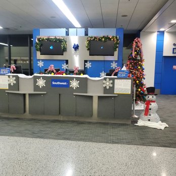 DETROIT AIRPORT EVANS TERMINAL - DTW - Updated August 2025 - 148 Photos ...