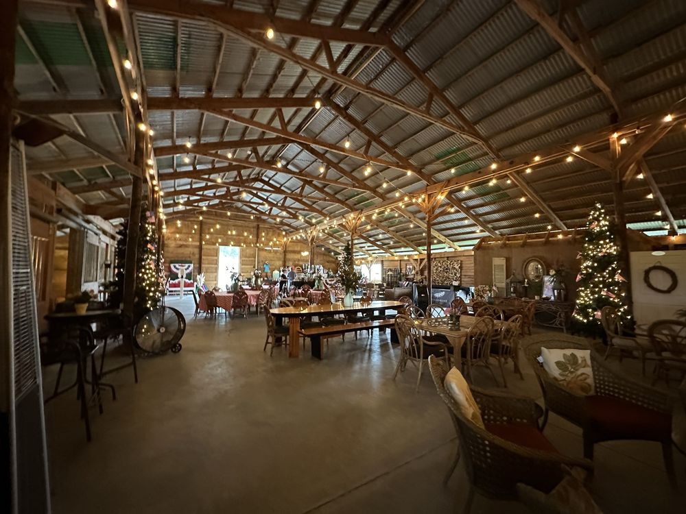 WOODBINE VINEYARD - Updated October 2025 - 32 Photos - 1142 Hite Dr ...