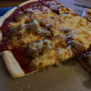 CONGRESS PIZZERIA - Updated September 2025 - 34 Photos & 104 Reviews ...