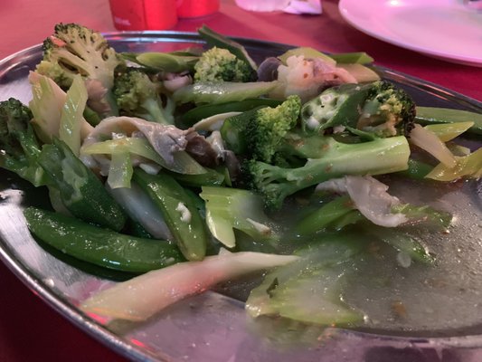 TOP SPOT FOOD COURT - 51 Photos & 11 Reviews - Jalan Bukit Mata Kuching ...