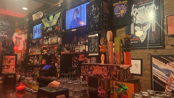 THE HEADLESS BAT - Updated September 2025 - 33 Photos & 38 Reviews ...