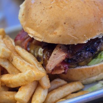 COLD SPRING DEPOT RESTAURANT - Updated December 2025 - 306 Photos & 403 ...