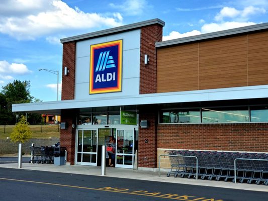 ALDI - Updated June 2026 - 11 Photos - 1418 Highway 16 W, Griffin ...