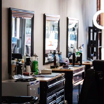 RAPATTONIS BARBERSHOP - Updated September 2024 - 18 Photos & 26 Reviews ...