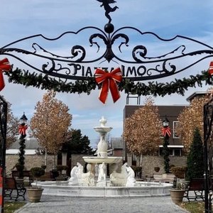 PIAZZA IMO ON THE HILL - 32 Photos - 2109 Marconi Ave, St. Louis ...