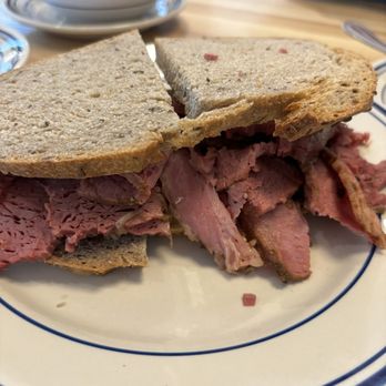 MAVEN’S DELICATESSEN - Updated June 2024 - 155 Photos & 189 Reviews ...