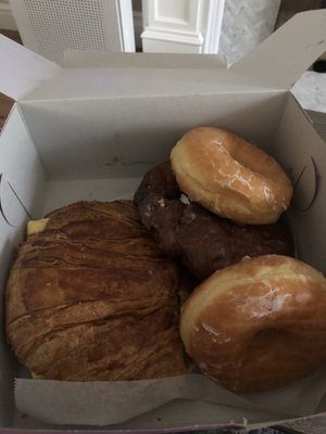 PIXIE DONUTS - Updated June 2025 - 87 Photos & 91 Reviews - 27080 ...