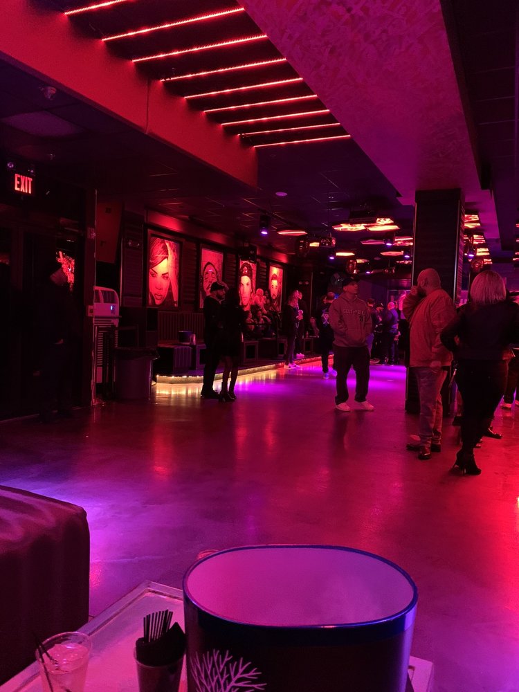 SOCIETY LIQUOR LOUNGE AND CAFE - Updated December 2025 - 1050 Wall St W ...