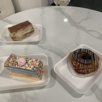 FARHAT SWEETS - Updated October 2025 - 363 Photos & 180 Reviews - 2999 ...