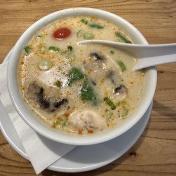 KAPOW SUSHI & THAI - Updated June 2026 - 42 Photos & 25 Reviews - 3101 ...