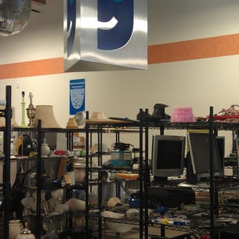 GOODWILL - Updated July 2024 - 23 Photos & 30 Reviews - 1625 W ...