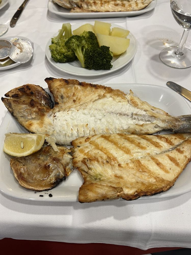 COLINA - Updated May 2025 - 60 Photos & 33 Reviews - Rua Filipe Folque ...