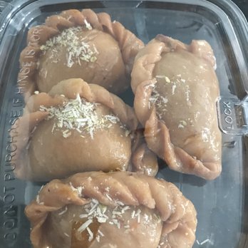 PAK SWEETS - Updated December 2025 - 70 Photos & 71 Reviews - 2326 W ...