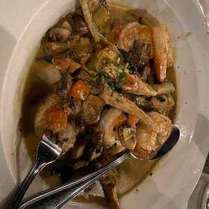 CAPRI RISTORANTE - Updated July 2024 - 245 Photos & 577 Reviews - 324 ...
