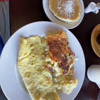 BROOKFIELD BREAKFAST - Updated October 2025 - 66 Photos & 72 Reviews ...