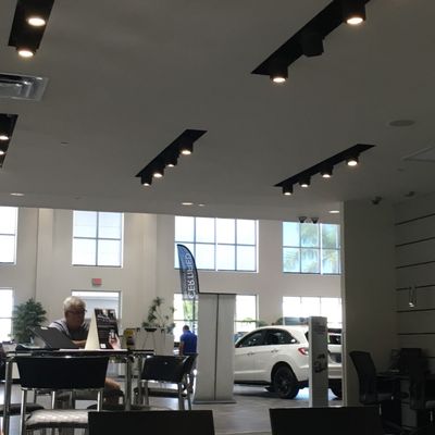 GETTEL ACURA - 28 Photos & 48 Reviews - 4891 Clark Rd, Sarasota ...