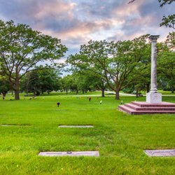 LINCOLN MEMORIAL FUNERAL HOME & CEMETERY - 29 Photos - 6800 S 14th St ...