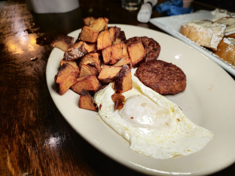 FRANKS RESTAURANT GRILL & BAR - 219 Photos & 175 Reviews - 17425 ...