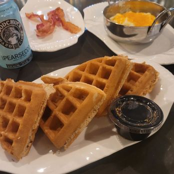 TOAST AND TAP - Updated January 2026 - 12 Photos - 413 Madison Ave ...