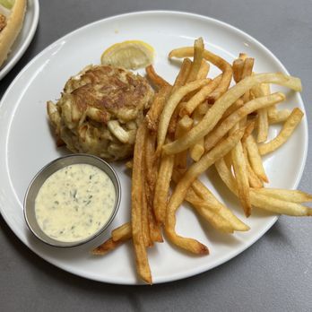 THE SQUARE - Updated March 2025 - 66 Photos & 21 Reviews - 1850 K St NW ...