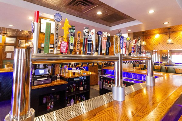 MITCHELL’S PUB - Updated August 2025 - 44 Photos & 71 Reviews - 304 ...