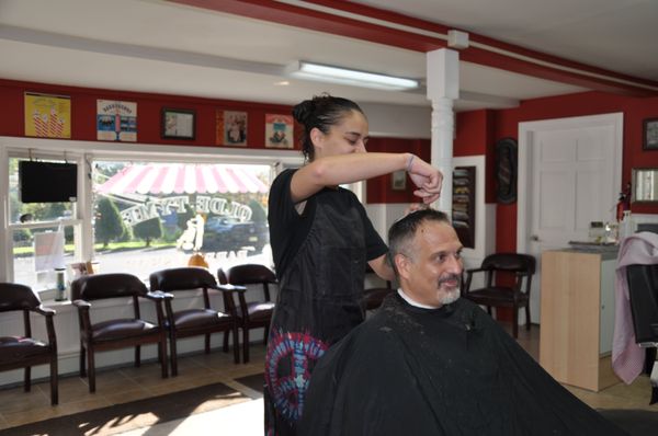 OLDE TYME BARBER SHOP - Updated January 2025 - 10 Photos - 419 Hope ...