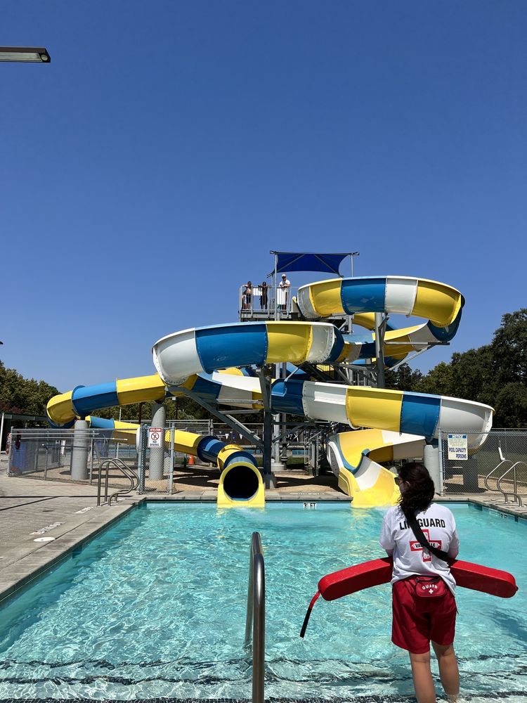 WALTER GRAHAM AQUATIC CENTER - Updated July 2025 - 80 Photos & 41 ...