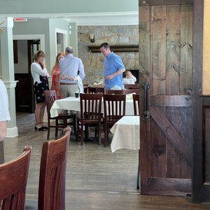 WATERFORDS RESTAURANT & PUB - 25 Photos & 63 Reviews - 2 Bridge St ...