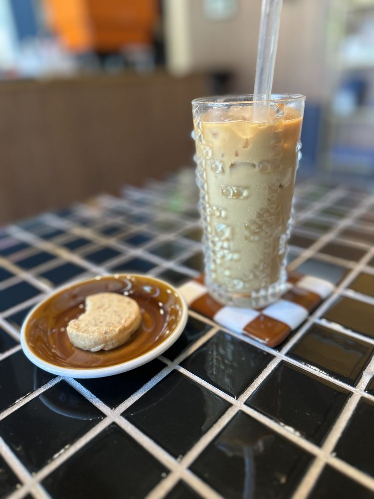 MNEMONIC COFFEE - Updated August 2024 - 139 Photos & 80 Reviews - 2604 ...