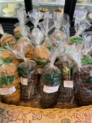 CROWN BAKERY - Updated December 2025 - 85 Photos & 23 Reviews - 121 ...