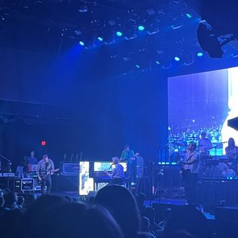 ROADRUNNER - Updated October 2025 - 81 Photos & 85 Reviews - 89 Guest ...