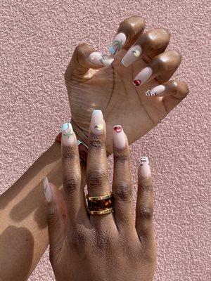 Nail Bar Saddle Creek