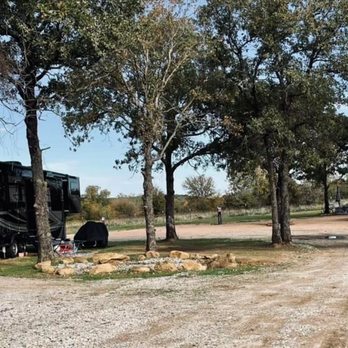 FLYING HORSE RV PARK - Updated October 2025 - 48 Photos - 4701 FM 1125 ...