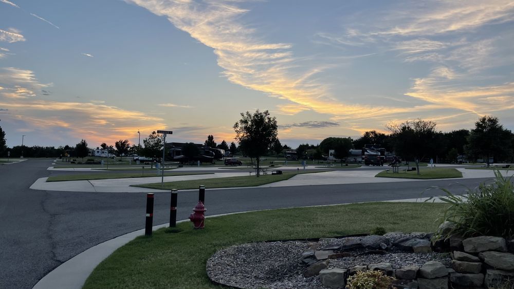 WANDERLUST CROSSINGS RV PARK - Updated November 2025 - 70 Photos & 50 ...