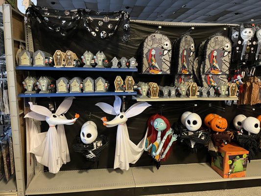 THE HALLOWEEN GUYS - TEMP. CLOSED - Updated April 2025 - 57 Photos & 14 ...