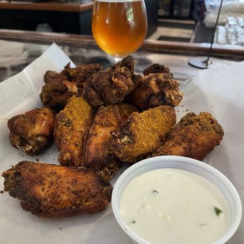 DEAD LOW BREWING - Updated July 2025 - 280 Photos & 176 Reviews - 5959 ...