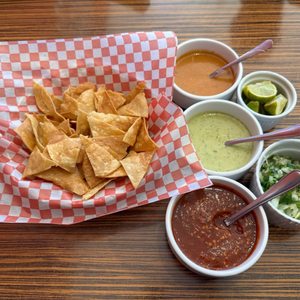 GUS TACOS - Updated December 2024 - 12 Photos - 1028 Bloor Street West ...