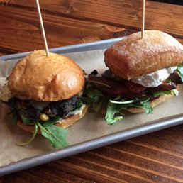 PDX SLIDERS - 826 Photos & 1117 Reviews - 1605 SE Bybee Blvd, Portland ...