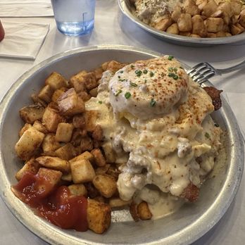 J DUB - Updated May 2025 - 511 Photos & 655 Reviews - 932 NW Bond St ...