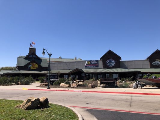 BASS PRO SHOPS - GRAPEVINE - Updated May 2026 - 356 Photos & 211 ...