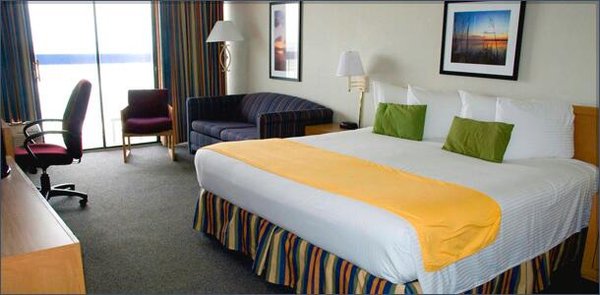 HOLIDAY INN EXPRESS NAGS HEAD OCEANFRONT - Updated September 2025 - 98 ...