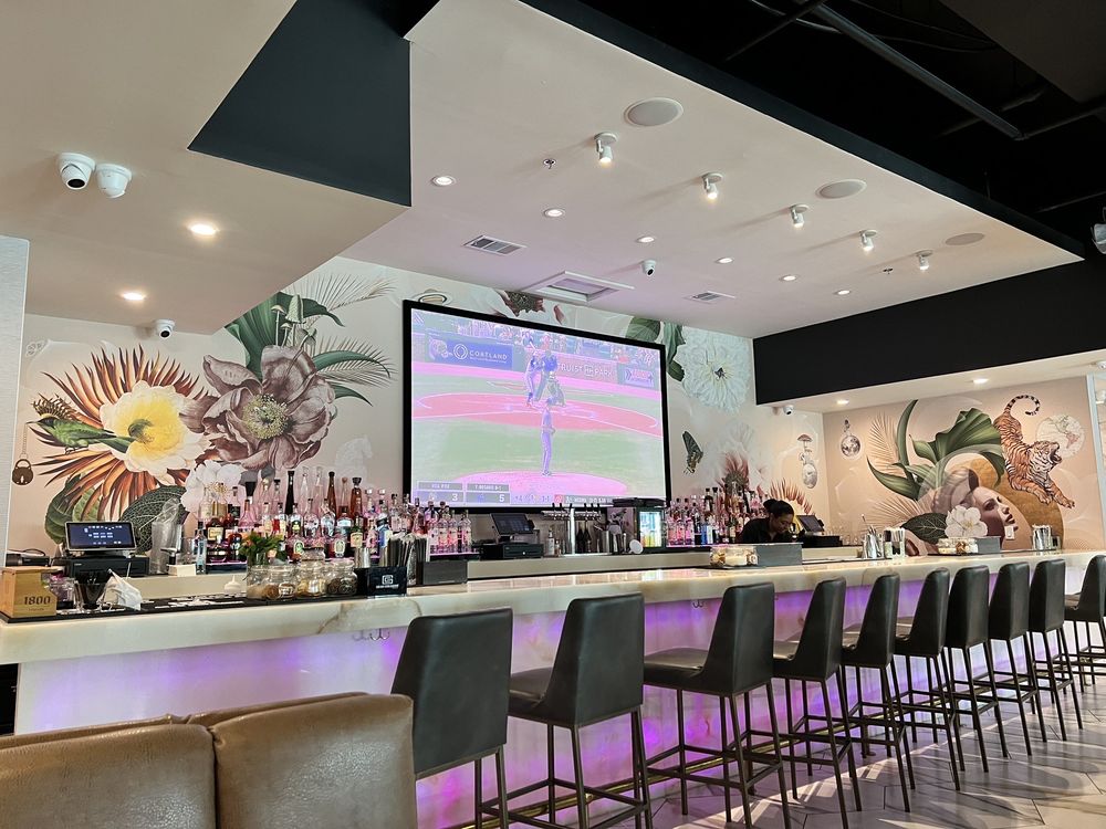 LOCK & KEY - Updated June 2024 - 65 Photos & 42 Reviews - 2 Interlock ...